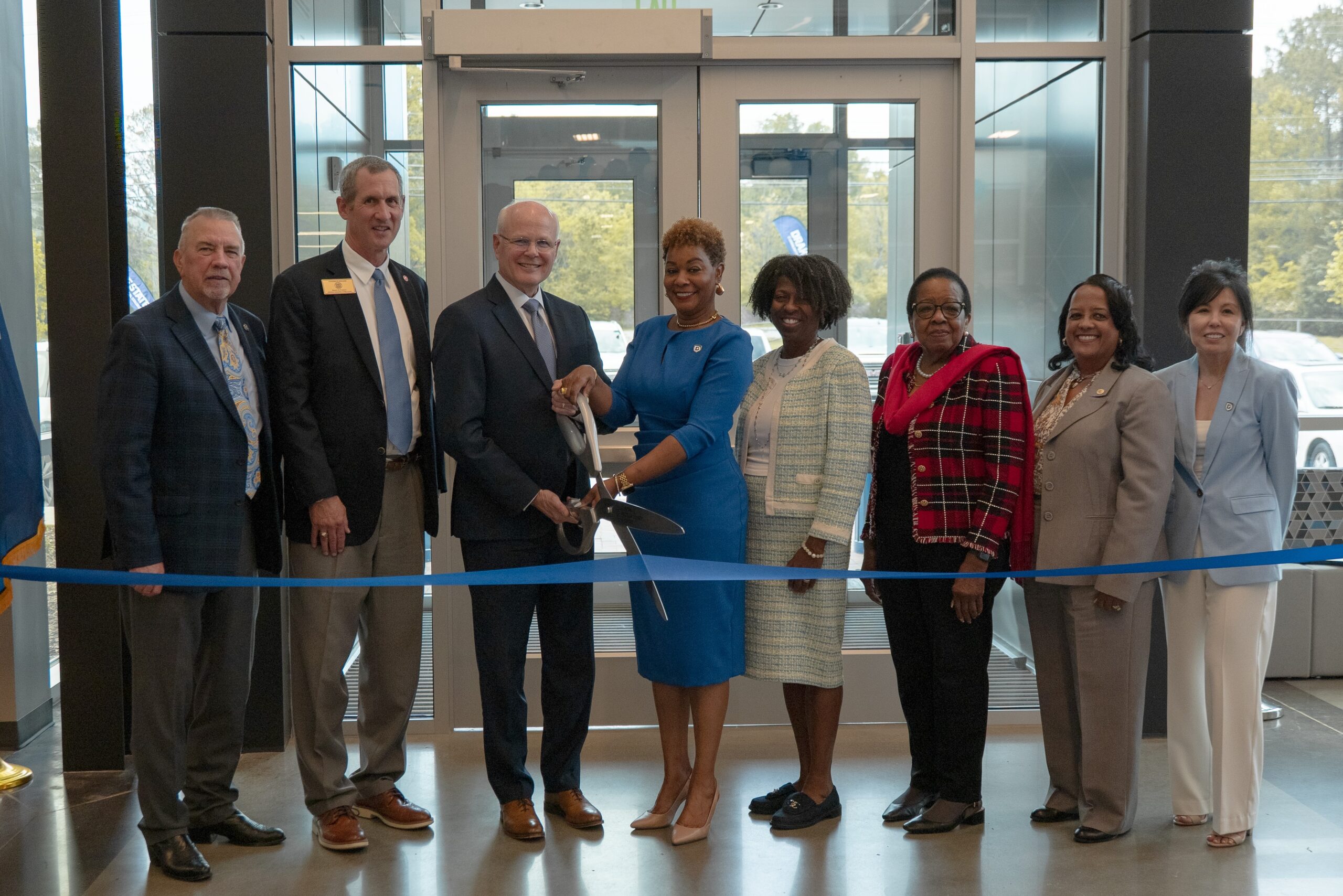 Drake State hosts ribbon cutting for Leidos Advanced Training Complex ...